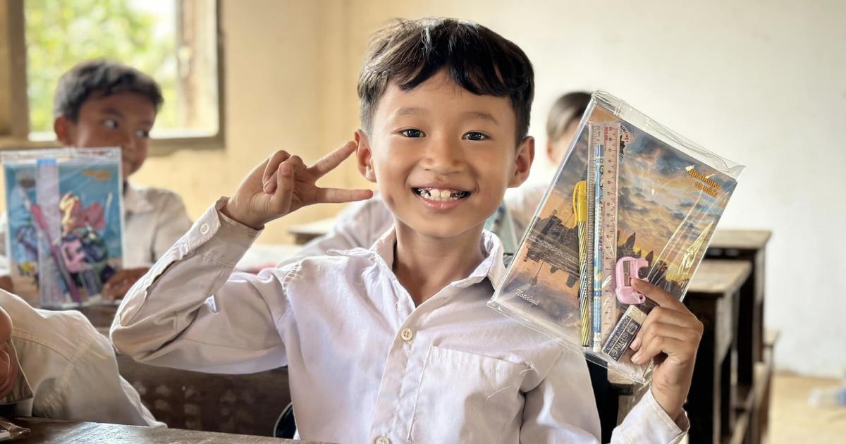 Little Library បន្តយុទ្ធនាការ «Building Bridges Through Book ...